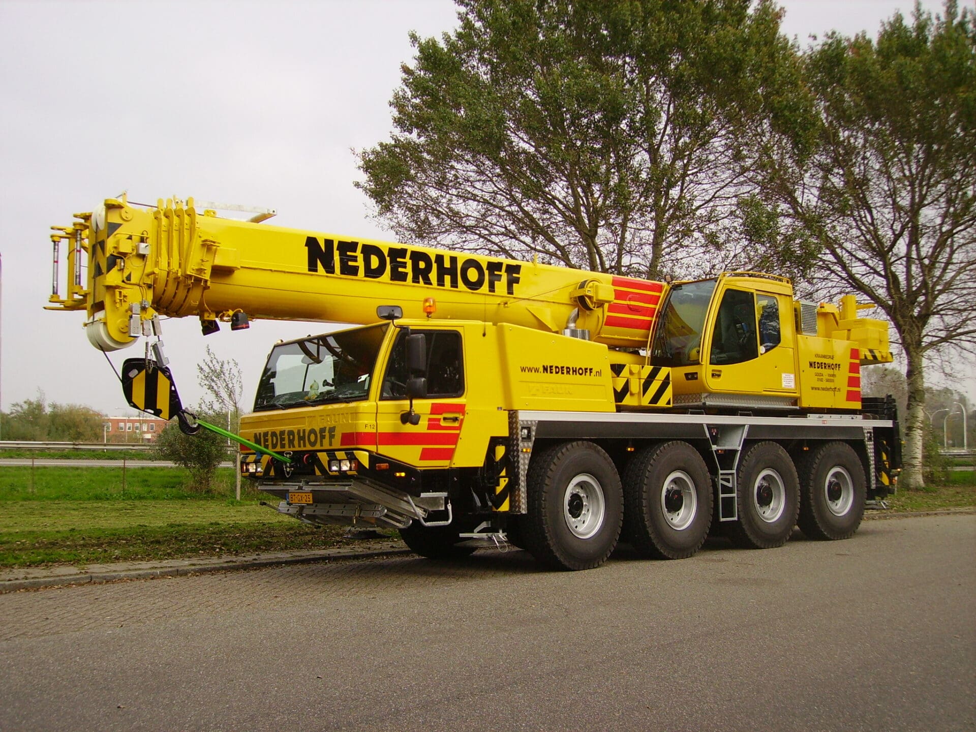 Mobiele telescoopkranen - Kraanbedrijf Nederhoff