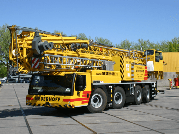 Mobiele torenkranen - Kraanbedrijf Nederhoff